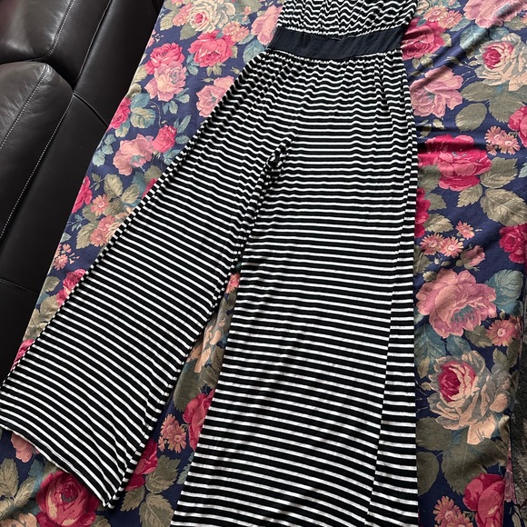 Monteau | Pants & Jumpsuits | Monteau Black White Jumpsuit | Poshmark
